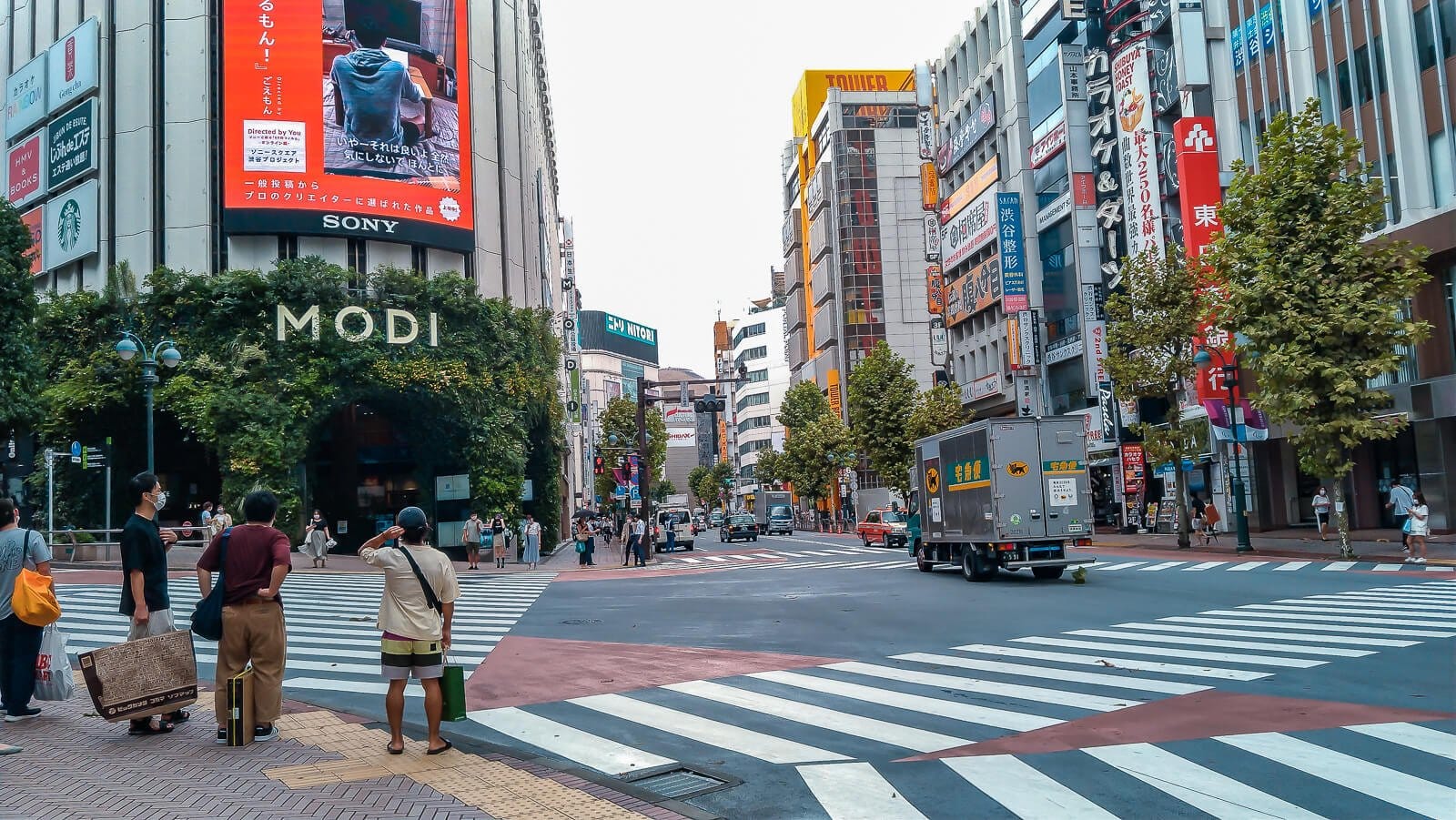 Tokyo Shibuya Crossing: The World’s Busiest Intersection - airashijapan.com