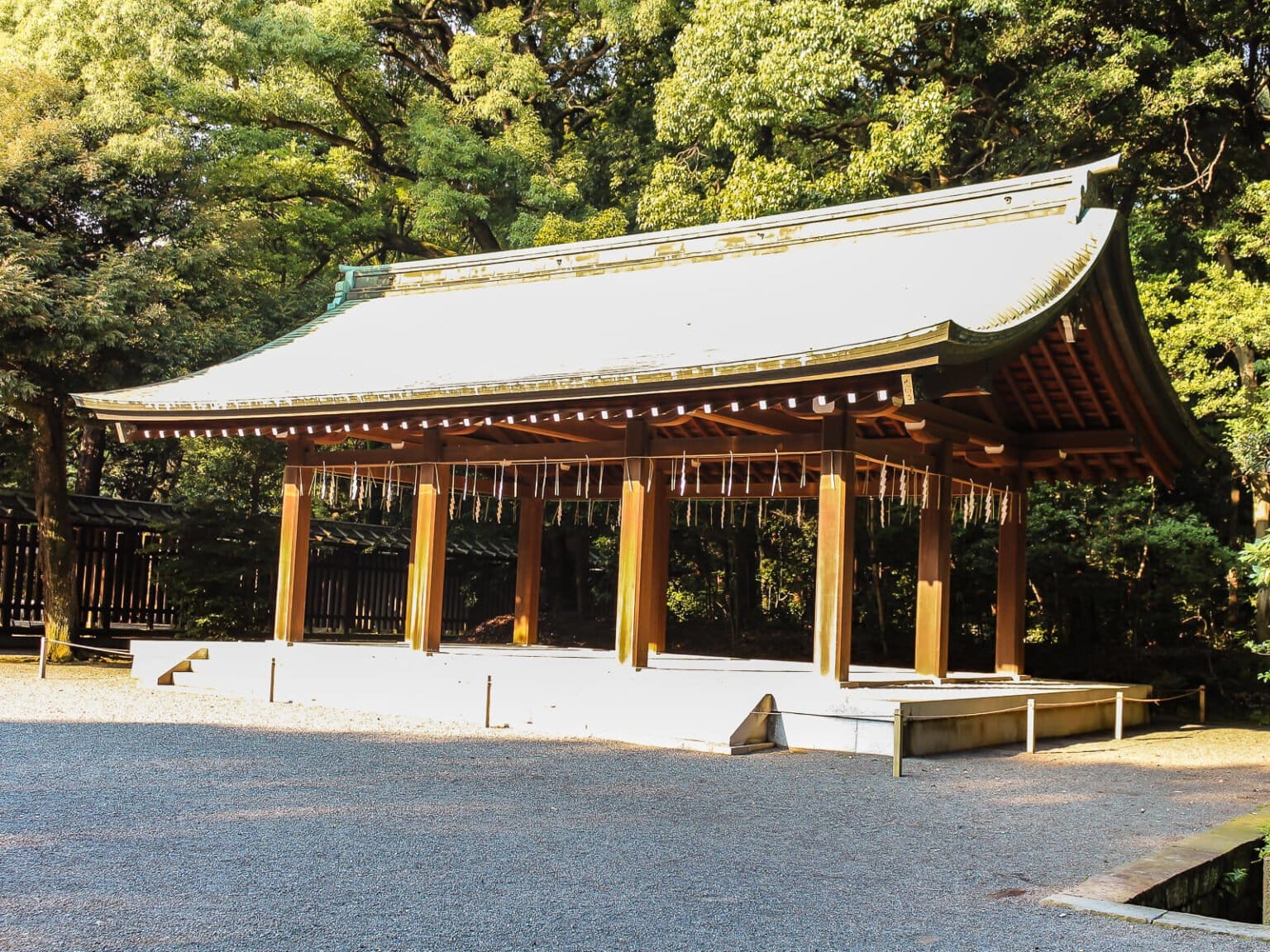 Meiji Shrine : Journeying Through Tokyo’s Meiji Shrine - airashijapan.com